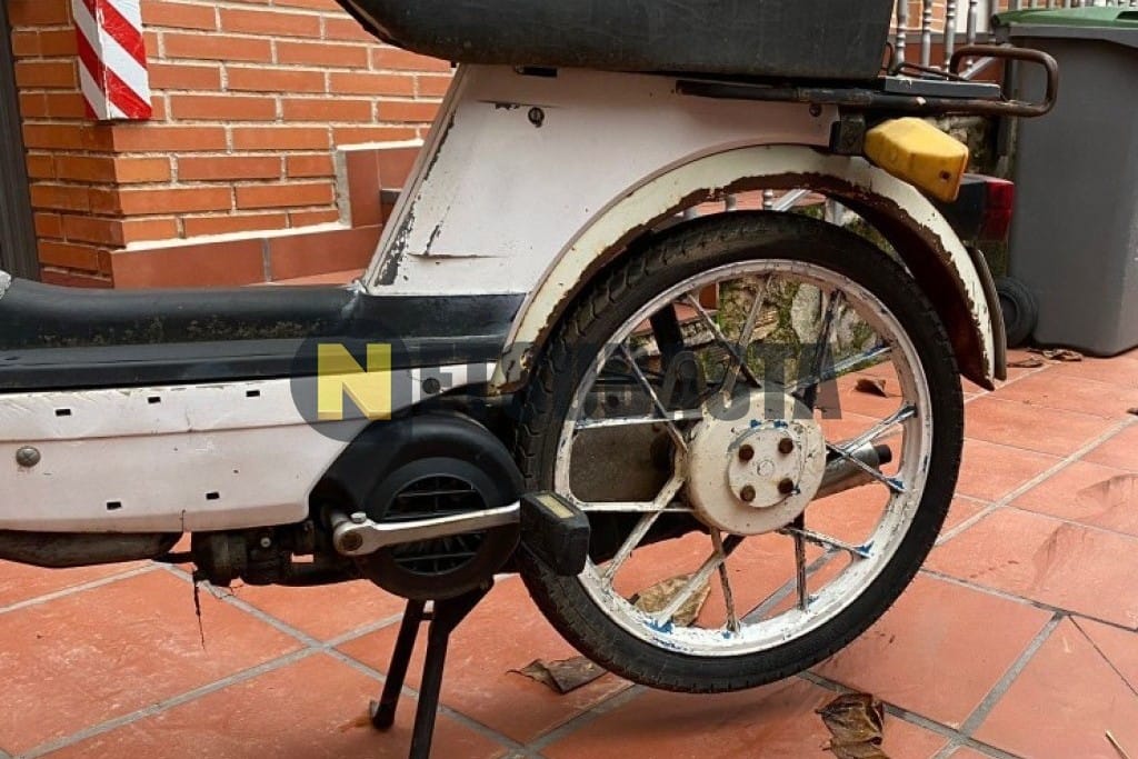 Subasta de Piaggio Vespino 49 2000