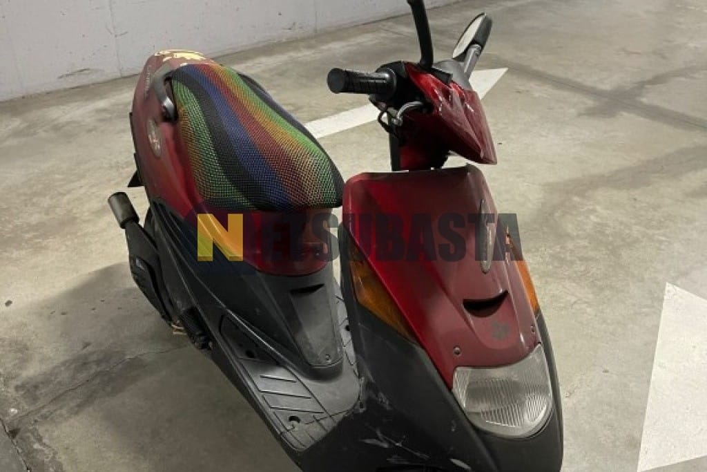 Subasta de Suzuki AH 50 2002