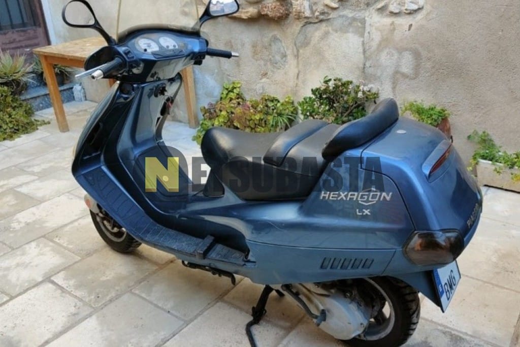 Subasta de Piaggio Hexagon 180 RST 2001