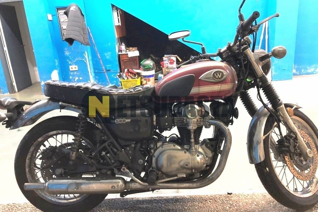Subasta de Kawasaki W800 2024